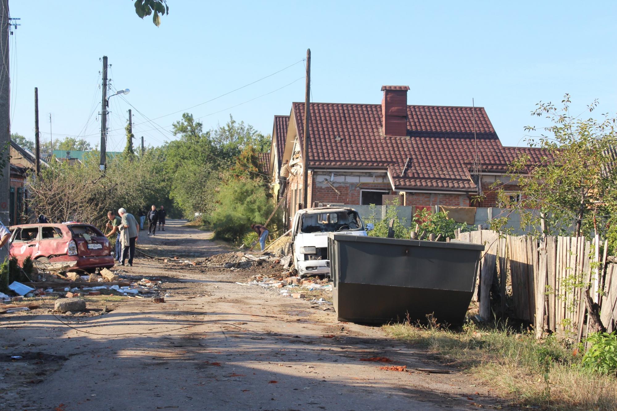 Russia strikes Ukraine's Chuhuiv - Dozens of houses destroyed | RBC-Ukraine